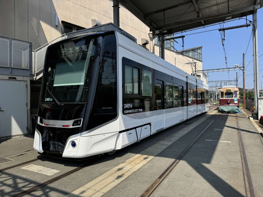 北海道新幹線 教育・訓練用車両「H296 ふくろう」4月1日より使用開始